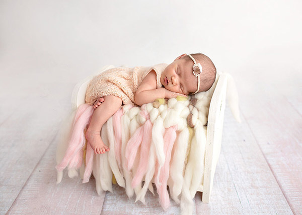 Austin Newborn Photography | Safety-Certified Newborn Photographer